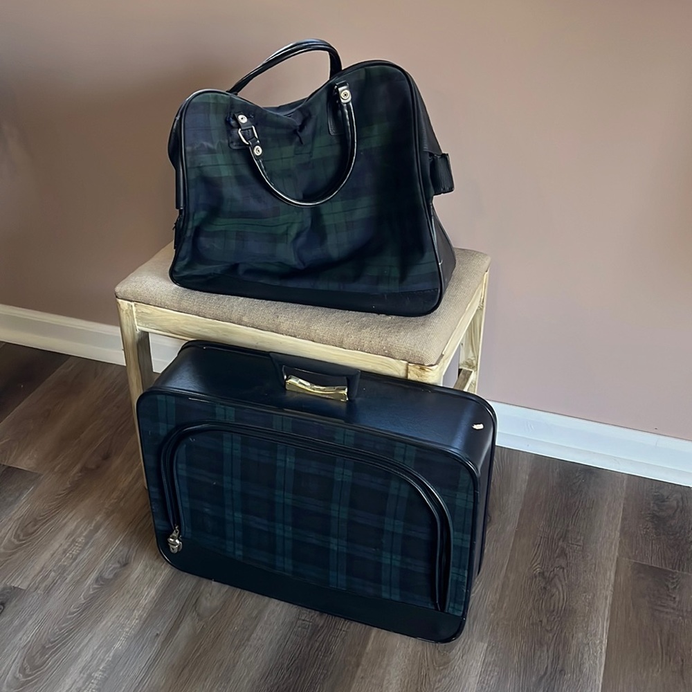 Beautiful Plaid Vintage Luggage Pieces - Gem